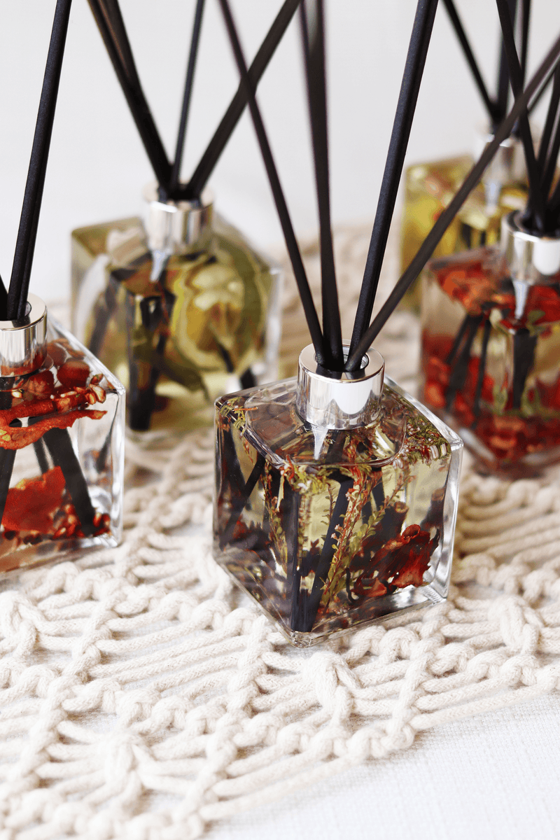 Japanese Honeysuckle Reed Diffuser | Le Marz Fragrances